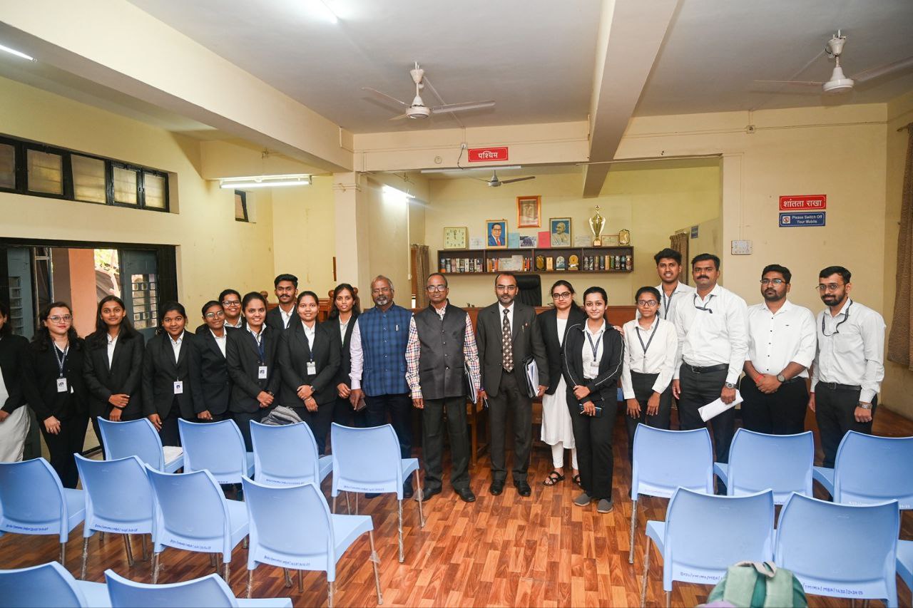 Photo Gallery - Yashwantrao Chavan Law College, Karad